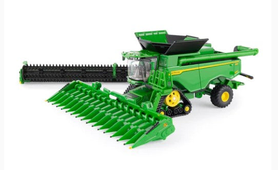 John Deere 1/64 X9 1100 Combine LP82778 — Enns Brothers Ltd